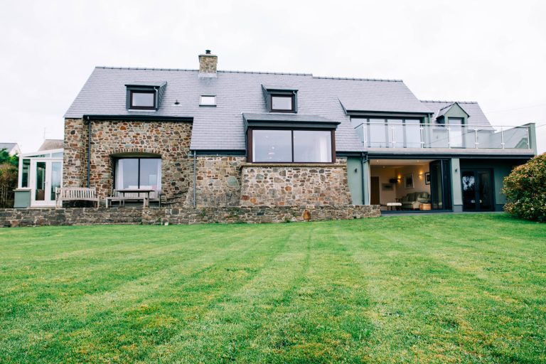 Plas Hyfryd - SolvaSolva